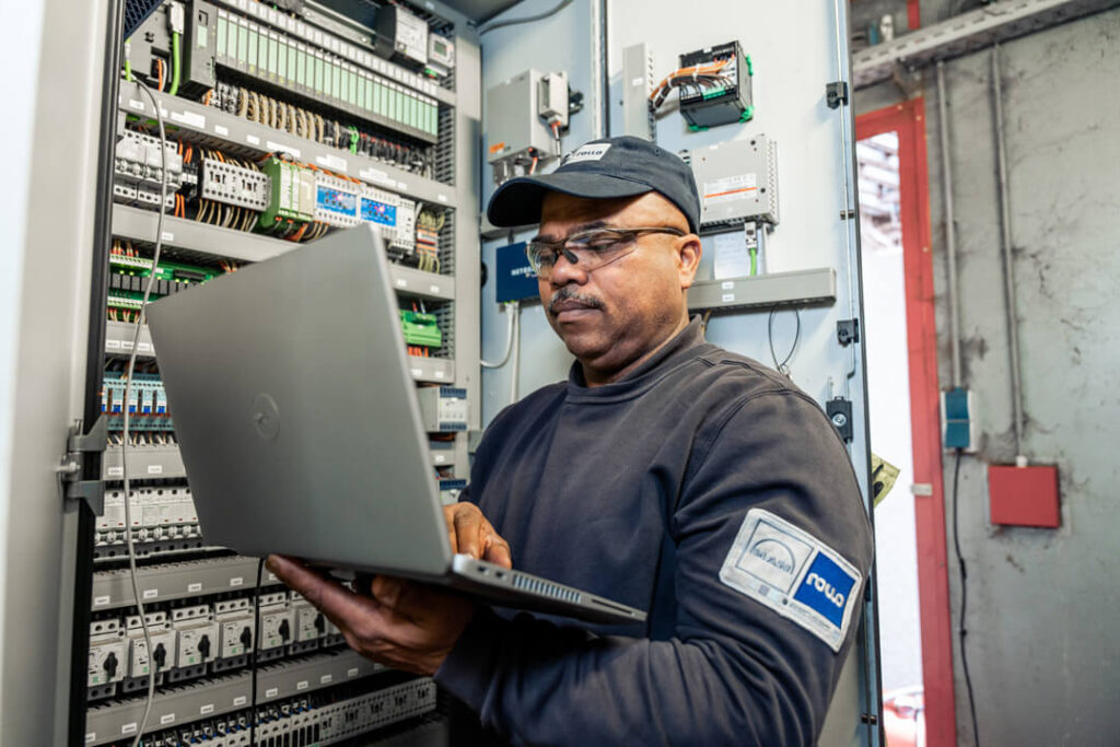 Service Engineer - MAN Rollo